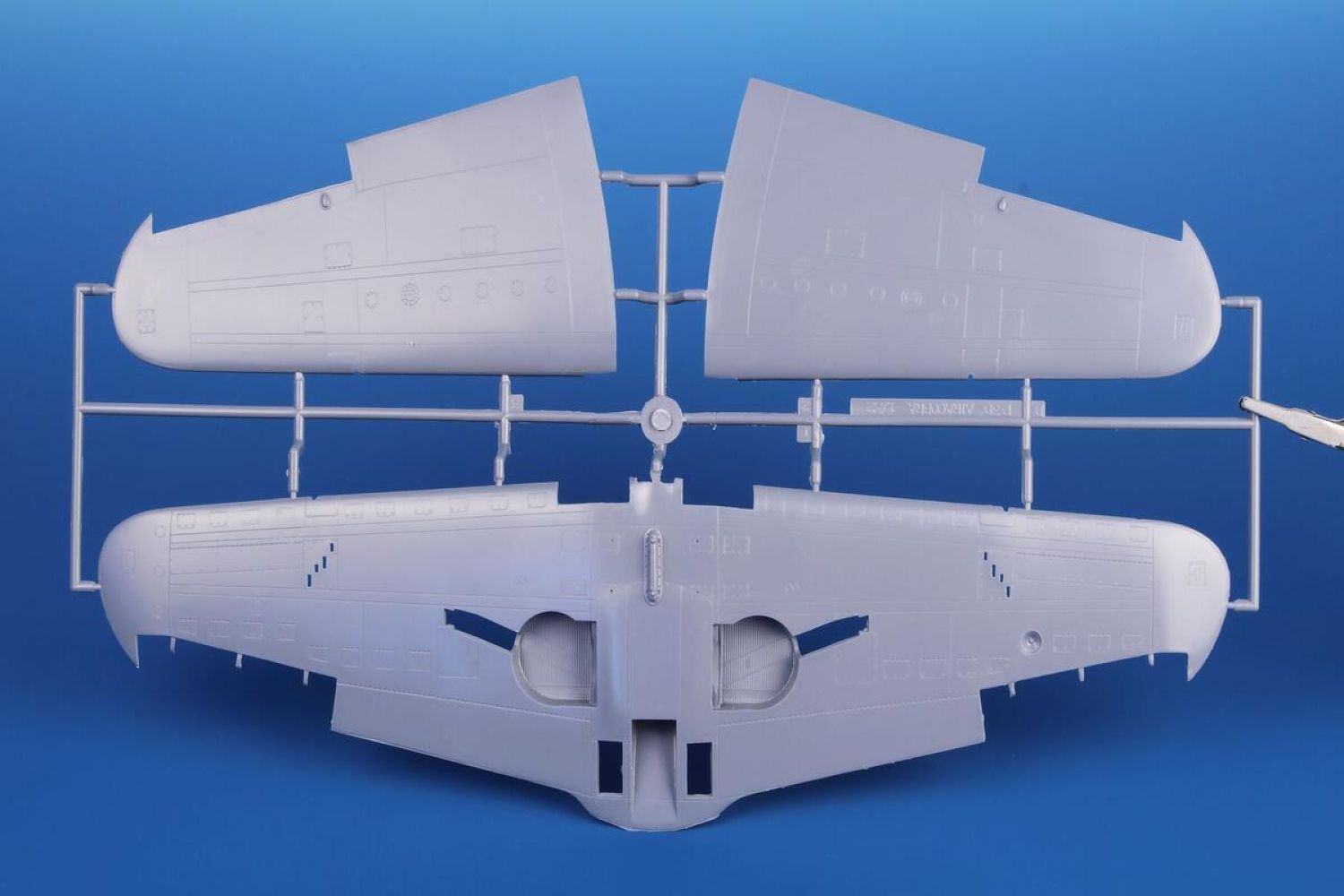 P-400 Airacobra 1/32 | Special Hobby - výrobce slepovacích modelů