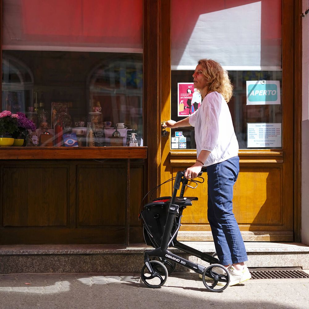 Medicco Gemino 30 Carbon čtyřkolové chodítko ultra lehké | SANOMED.cz